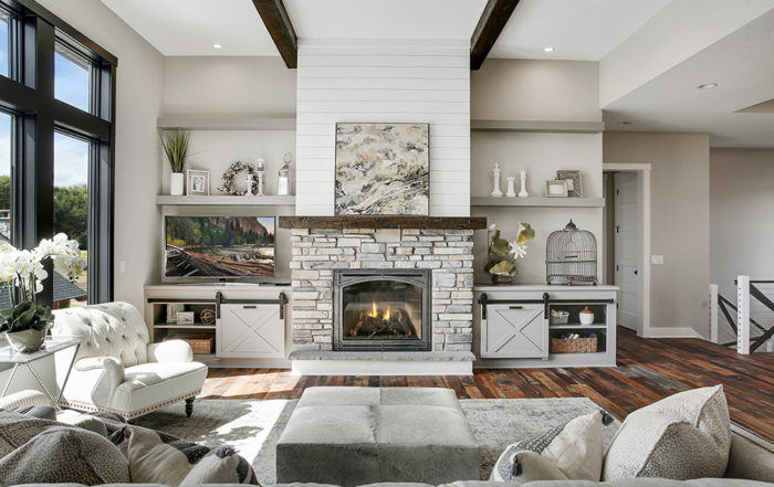 Beams, Mantles & Accessories - Weathered Wood MN